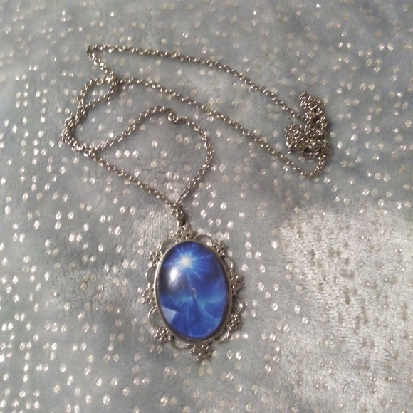 Disney | Jewelry | Disney Frozen Elsa Necklace | Poshmark